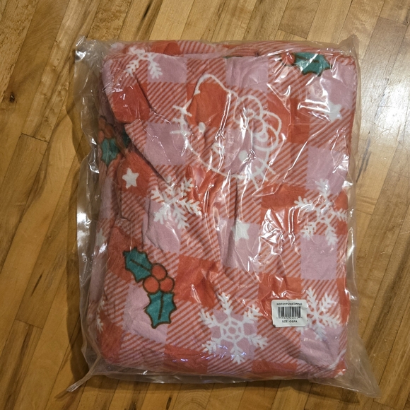 Hello Kitty | Intimates & Sleepwear | Cozy Red Plaid Hello Kitty Hooded ...